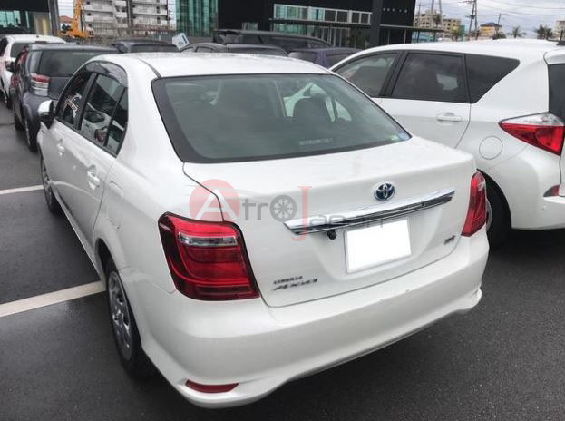2018 Toyota Corolla Axio Hybrid - Atro Japan Used Cars Exporter ...